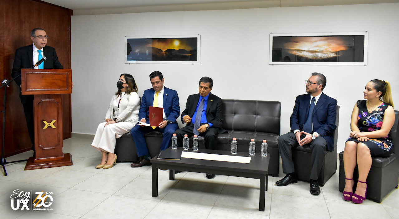 La Universidad de Xalapa inauguró el aula ANFECA UX, primera en una institución privada del ...