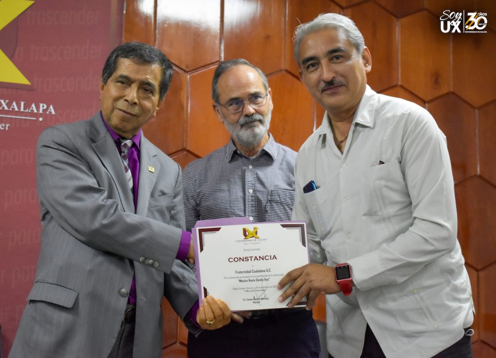 Se lleva a cabo con éxito la conferencia “México hacia dónde vas” en la Universidad de Xalapa ...