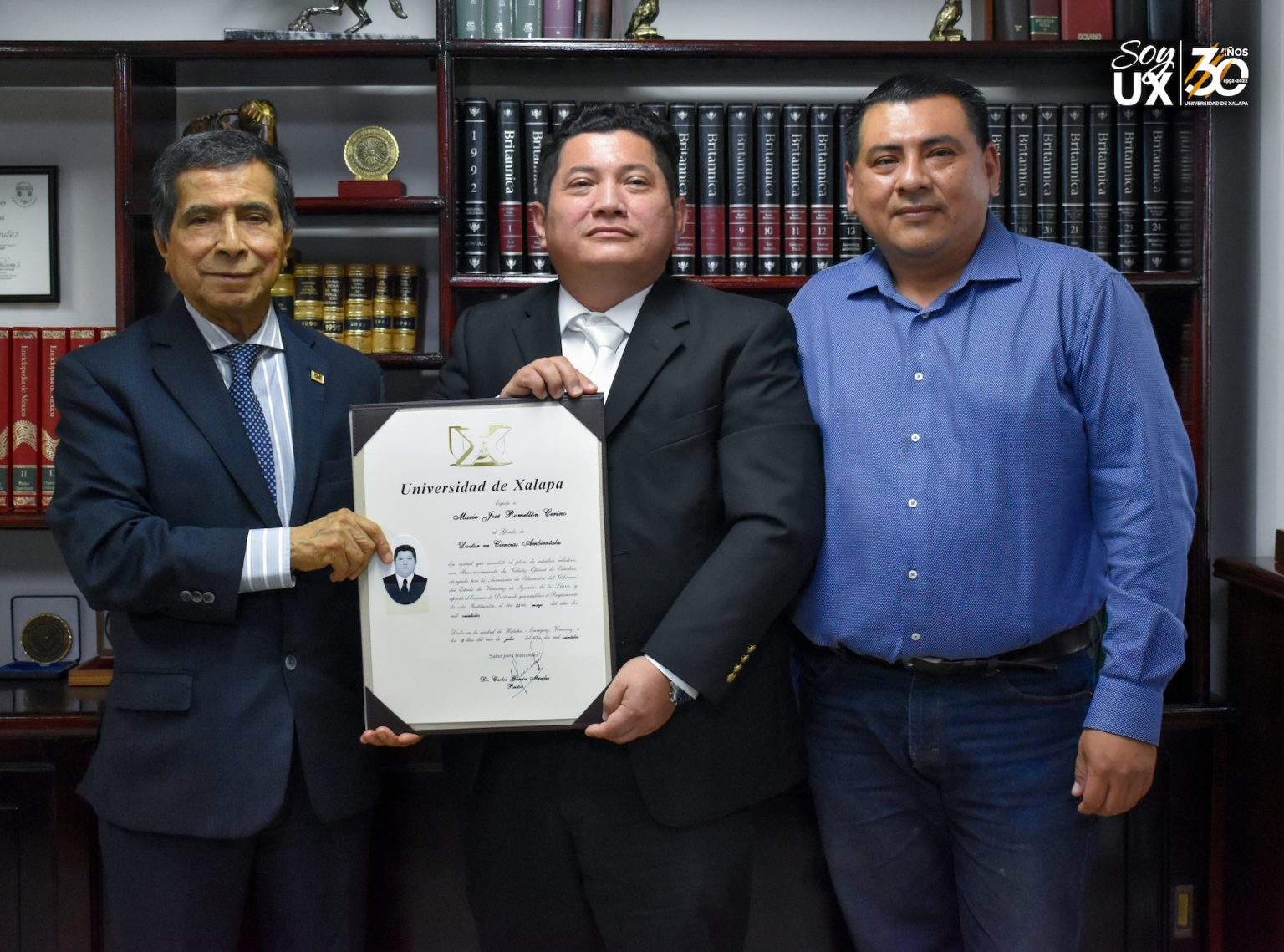 El Mtro. Mario José Romellón Cerino, recibe el grado de Doctorado en ...